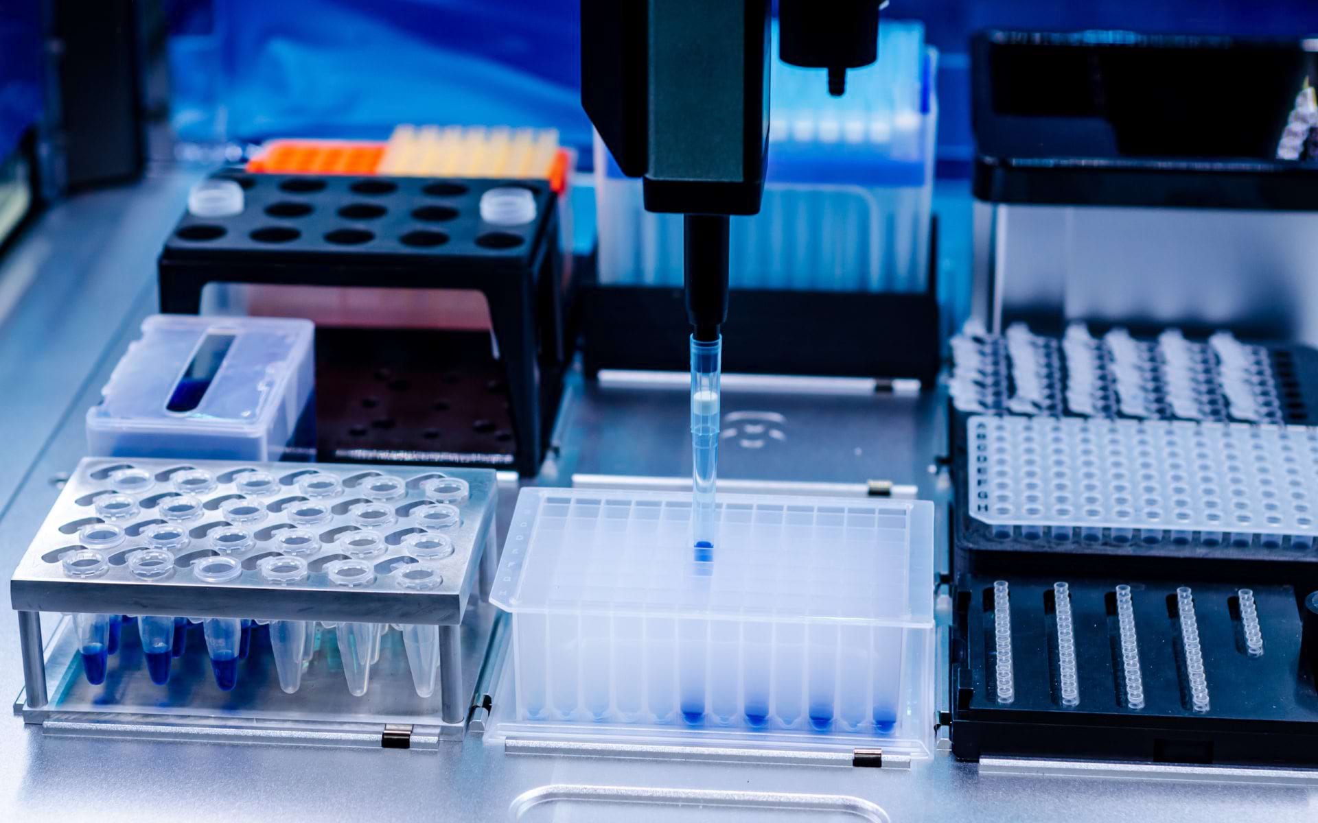 High-Throughput Screening in Cell Line Development | Mabion